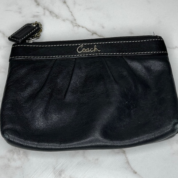Coach | Bags | Coach Black Wristlet Wallet Y2k Vintage Leather Wristlet ...